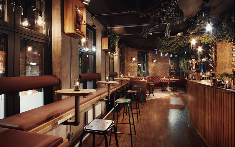 9 unike cocktailbarer i Oslo i 2021 - Cocktaiguide til Oslo